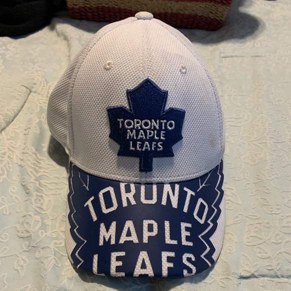 New Era | Accessories | Toronto Maple Leafs Hat | Poshmark